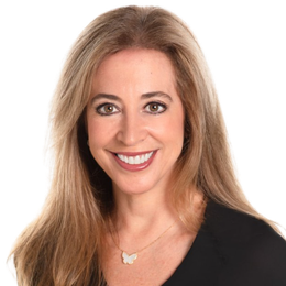 Lisa Mathias | Traded Profile