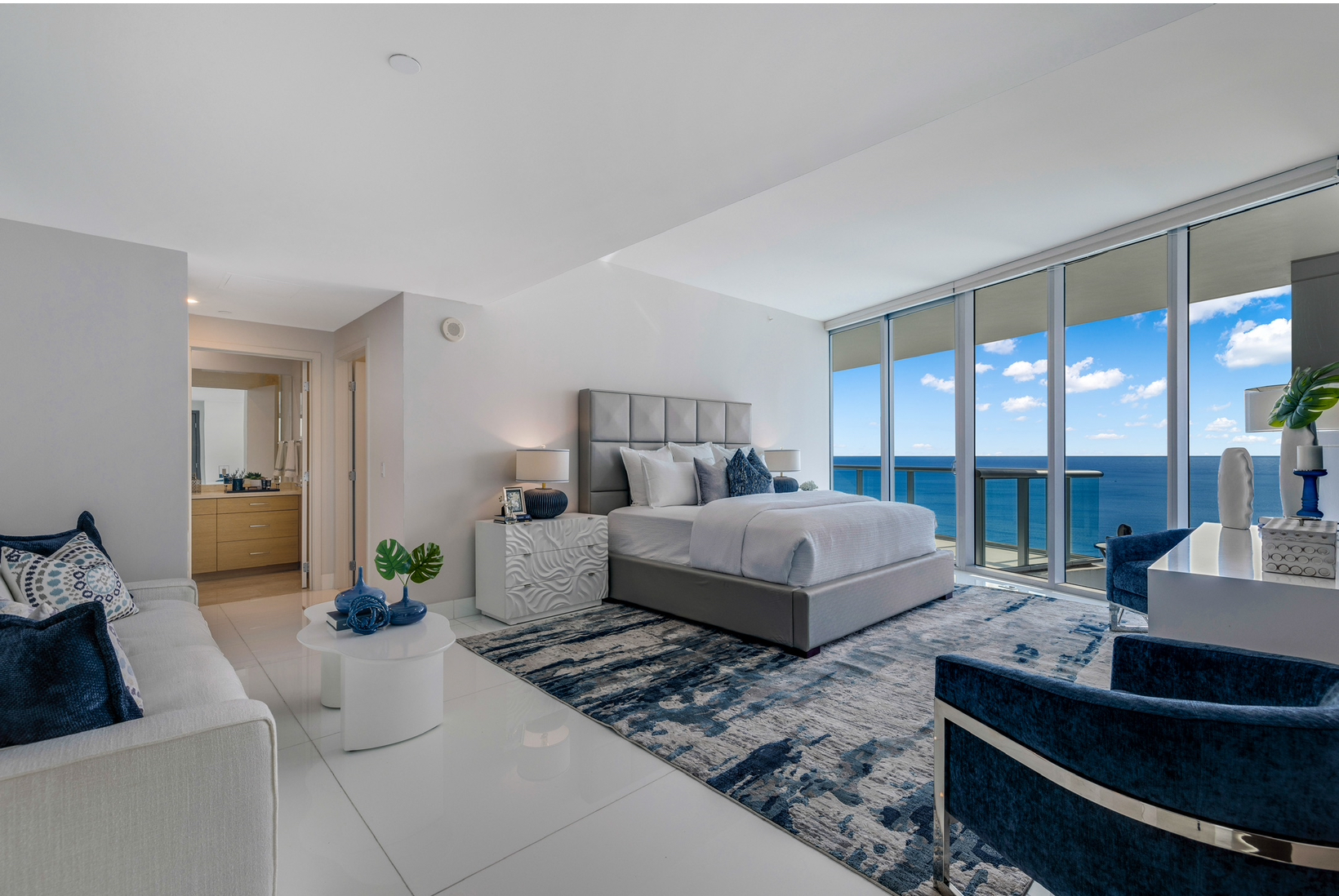 Duplex Penthouse at 17001 Collins Avenue in Sunny Isles | Traded