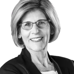 Stephanie Roache | Traded Profile